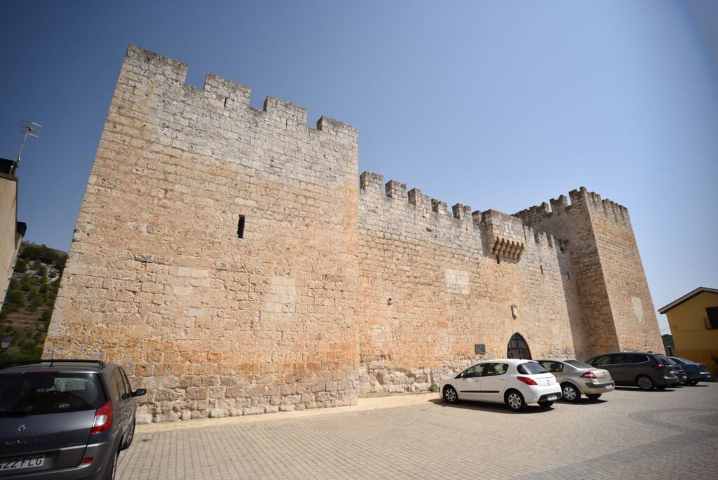 Palacio de los Zuñiga - Rutas del Vino de Castilla la Mancha | Turismo ...